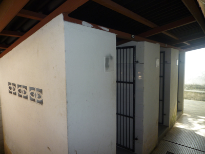 isolation_kennels - Gill’s Veterinary Clinic